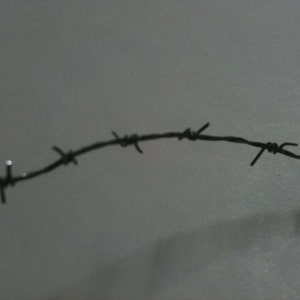 Miniature Barbed Wire for Prop Diorama Dollhouse Barb Wire Train ...