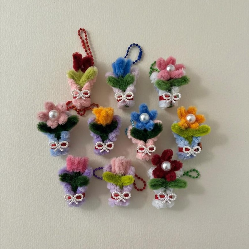 Pipe Cleaner Keychain - Etsy