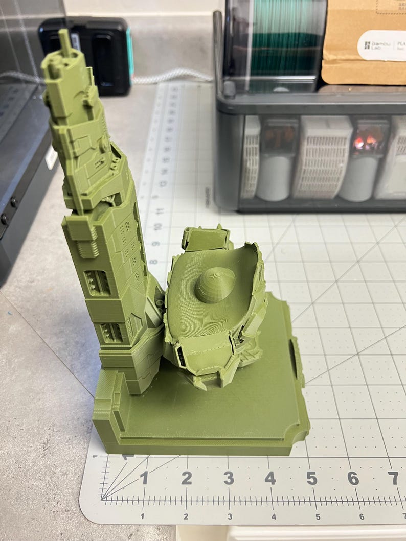 Halo Master Chief UNSC Pillar of Autumn Like Floating Wall Shelf ...