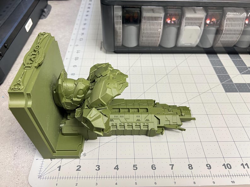 Halo Master Chief UNSC Pillar of Autumn Like Floating Wall Shelf ...