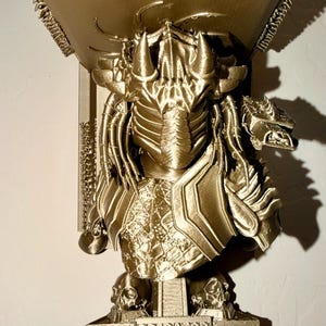 Alien Vs Predator Like 5x5 Metallic Finish Wall Shelf Collectible Art ...