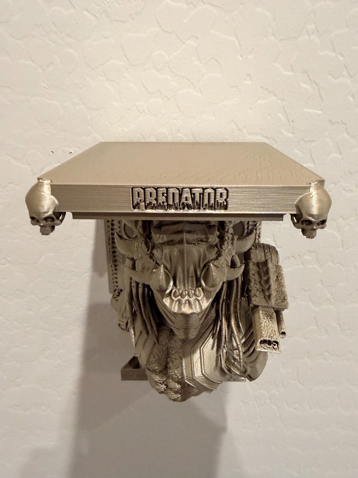 Alien Vs Predator Like 5x5 Metallic Finish Wall Shelf Collectible Art ...