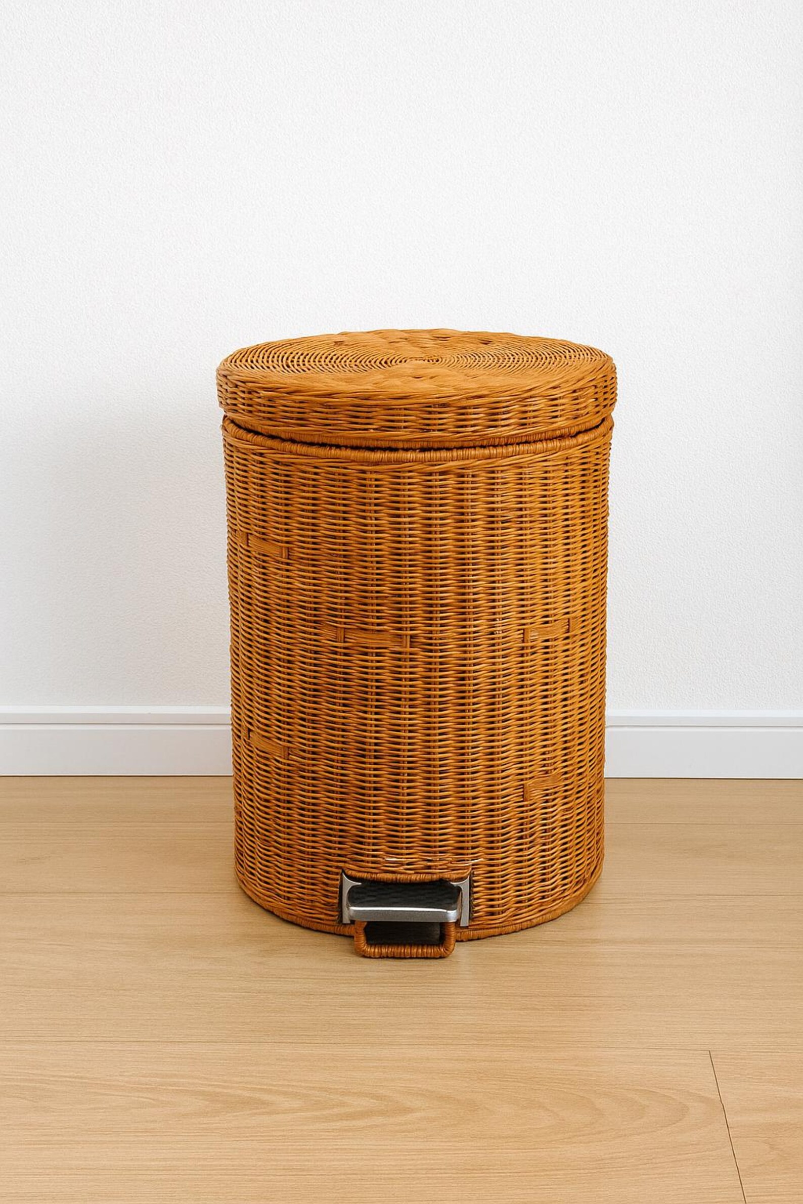 Wicker Step Trash Can Handwoven Rattan Waste Bin With Pedal Bathroom ...