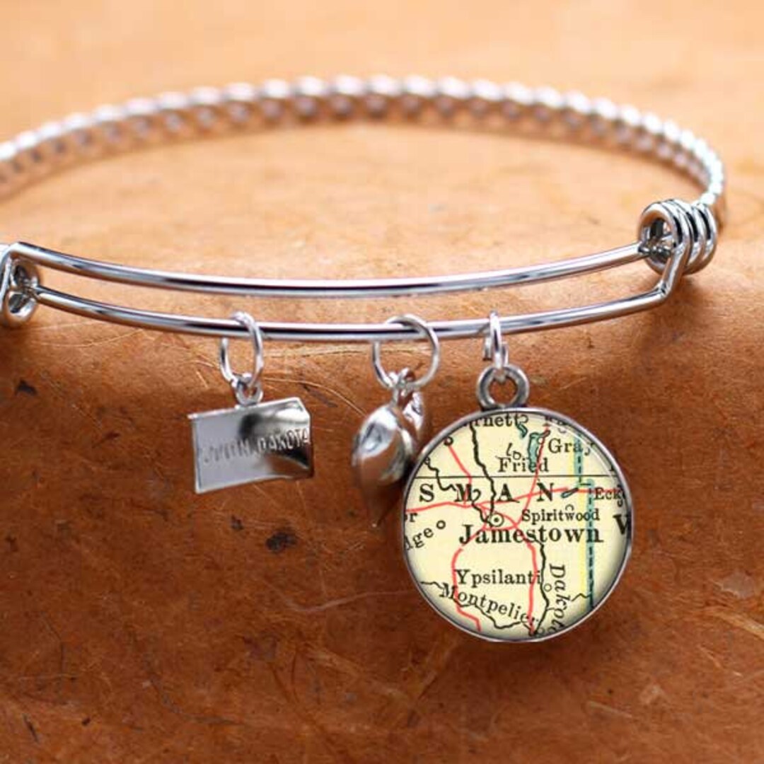 North Dakota Map Bracelet / Jamestown ND / Map Charm Bracelet / Vintage ...