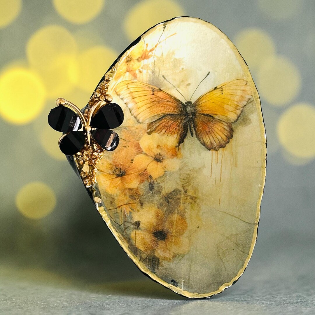 Yellow Flowers and Butterfly Handmade Clam Shell Trinket Dish, Ring ...