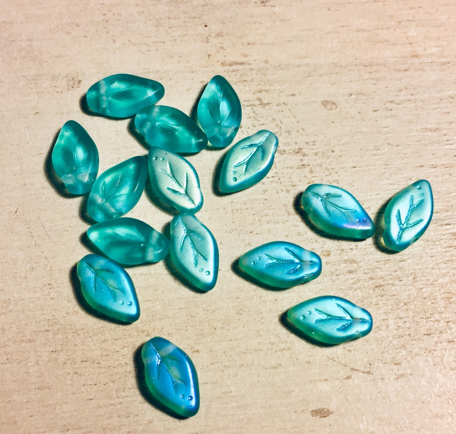 30 Colors of Assorted Leaf Shaped Beads 10 Mm X 6 Mm in a Variety of ...