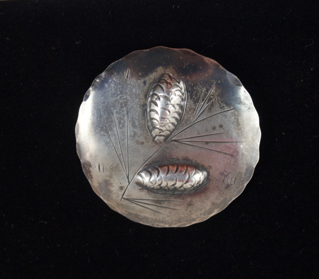 Stuart Nye, 1940's Sterling Pine Cone Brooch - Etsy