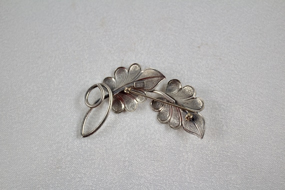Beau Mid Century Modernist Sterling Leaf Brooch Brooch - Gem