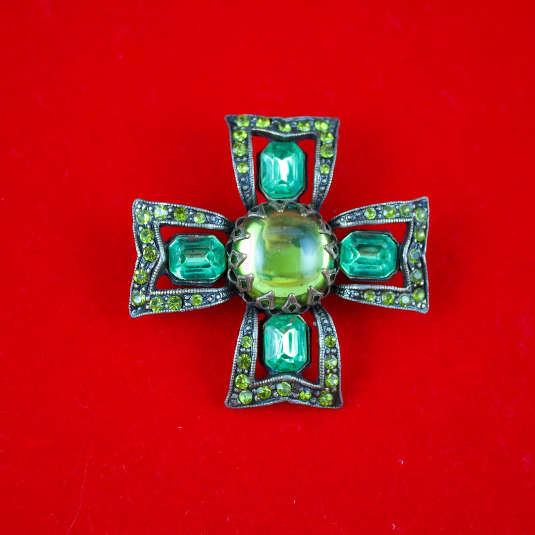 Heidi Daus Art Deco Inspired Maletese Brooch Etsy