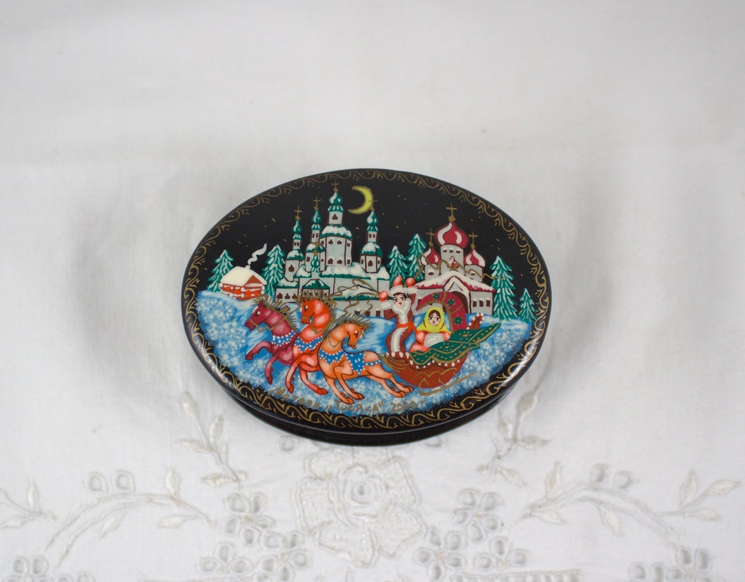 Hand Painted Russian Lacquered Trinket Box - Etsy