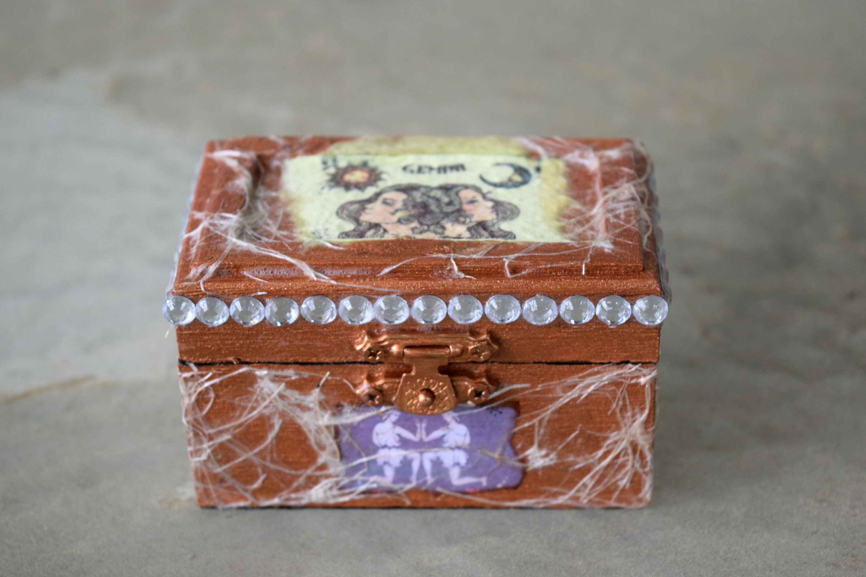 Mini Metallic Copper Castor and Pollux Gemini Astrology Trinket Box - Etsy