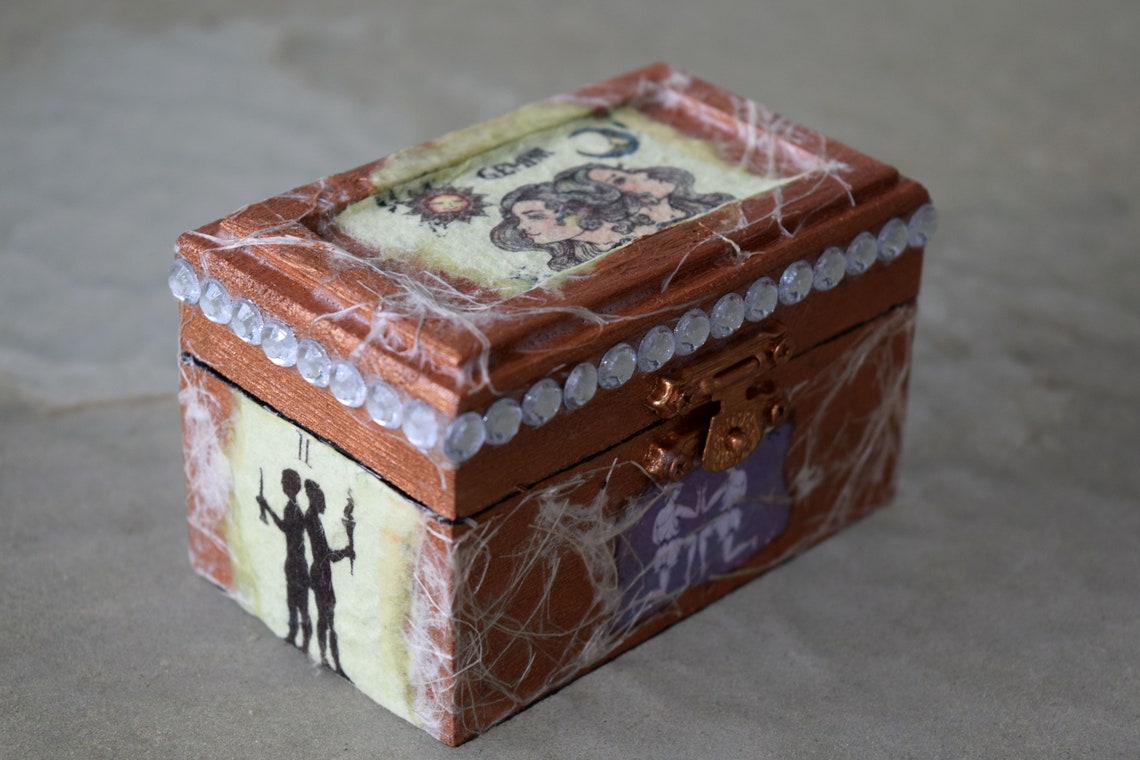 Mini Metallic Copper Castor and Pollux Gemini Astrology Trinket Box - Etsy