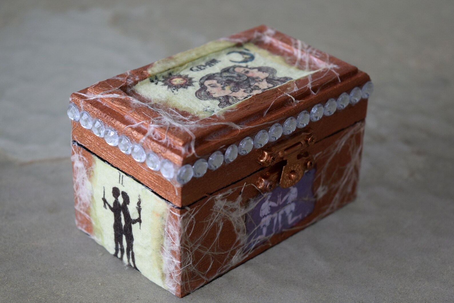 Mini Metallic Copper Castor and Pollux Gemini Astrology Trinket Box - Etsy
