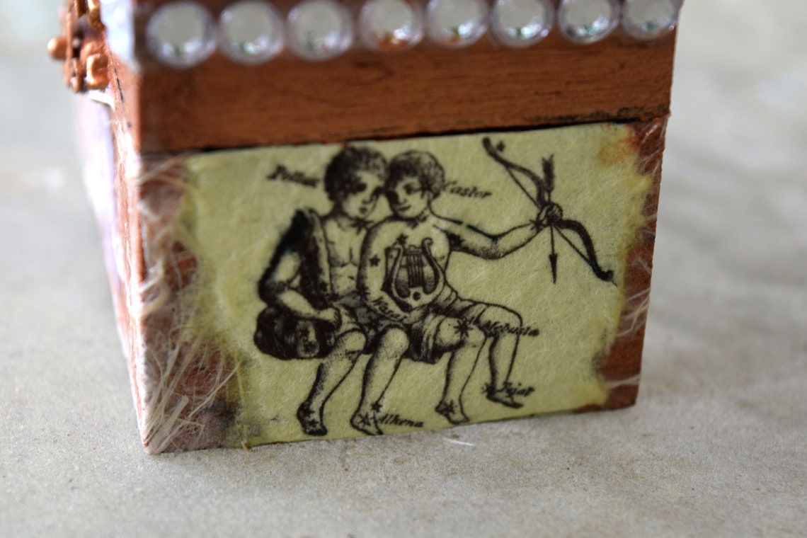 Mini Metallic Copper Castor and Pollux Gemini Astrology Trinket Box - Etsy