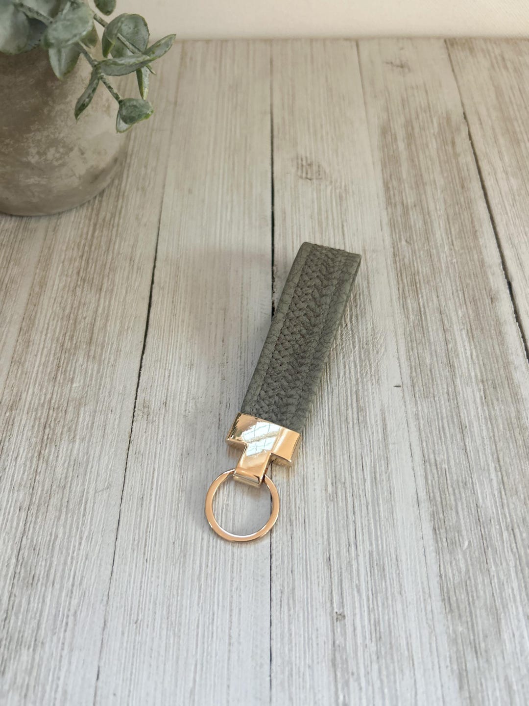 MINI Leveled UP Cell Phone Key Chain Strap,hands Free Wristlet Handle ...