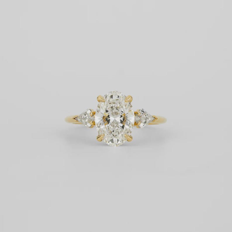 14K Gold Oval Lab Grown Diamond Engagement Ring, Kite Side Stone ...