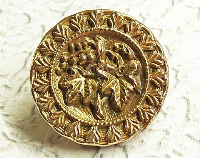 Antique Brass Plant Life Picture Button ~ Ivy With Lily of the Valley ...
