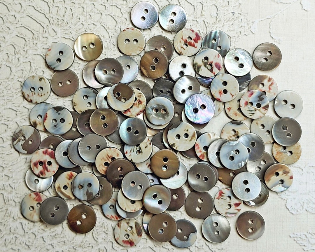 25 Vintage 1940s Silver Gray Oyster Shell Sewing Buttons Minimalist ...