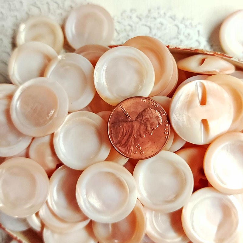 Pearl Shank Buttons 3/4 - Etsy