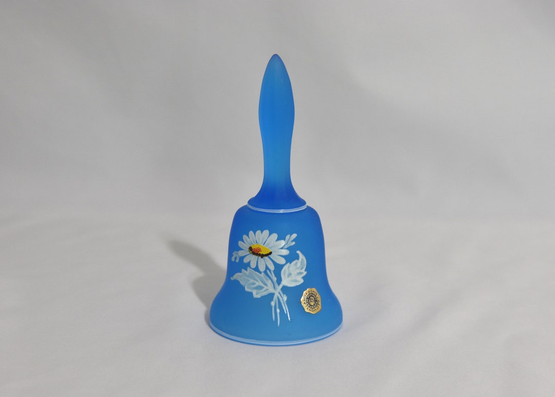 Vintage Westmoreland Blue Satin Glass Daisy Bell With Label. Small ...