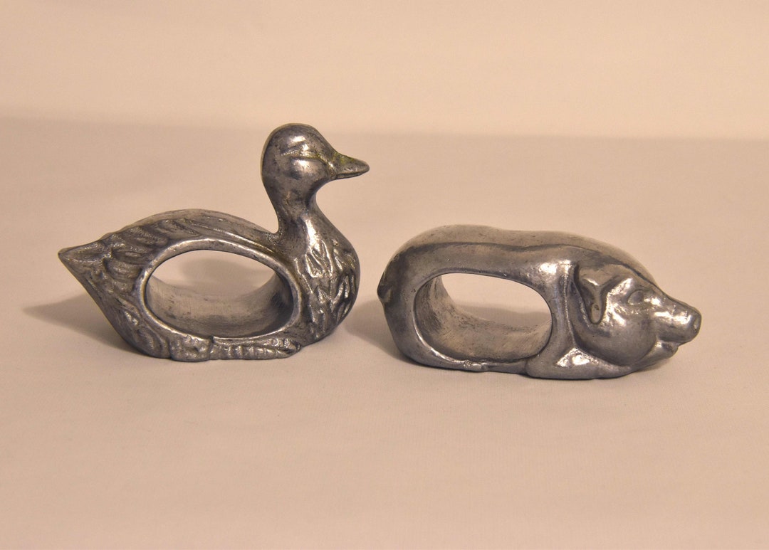 Two Aluminum Farm Animal Napkin Rings A Duck & a Pig. Farmhouse Decor ...