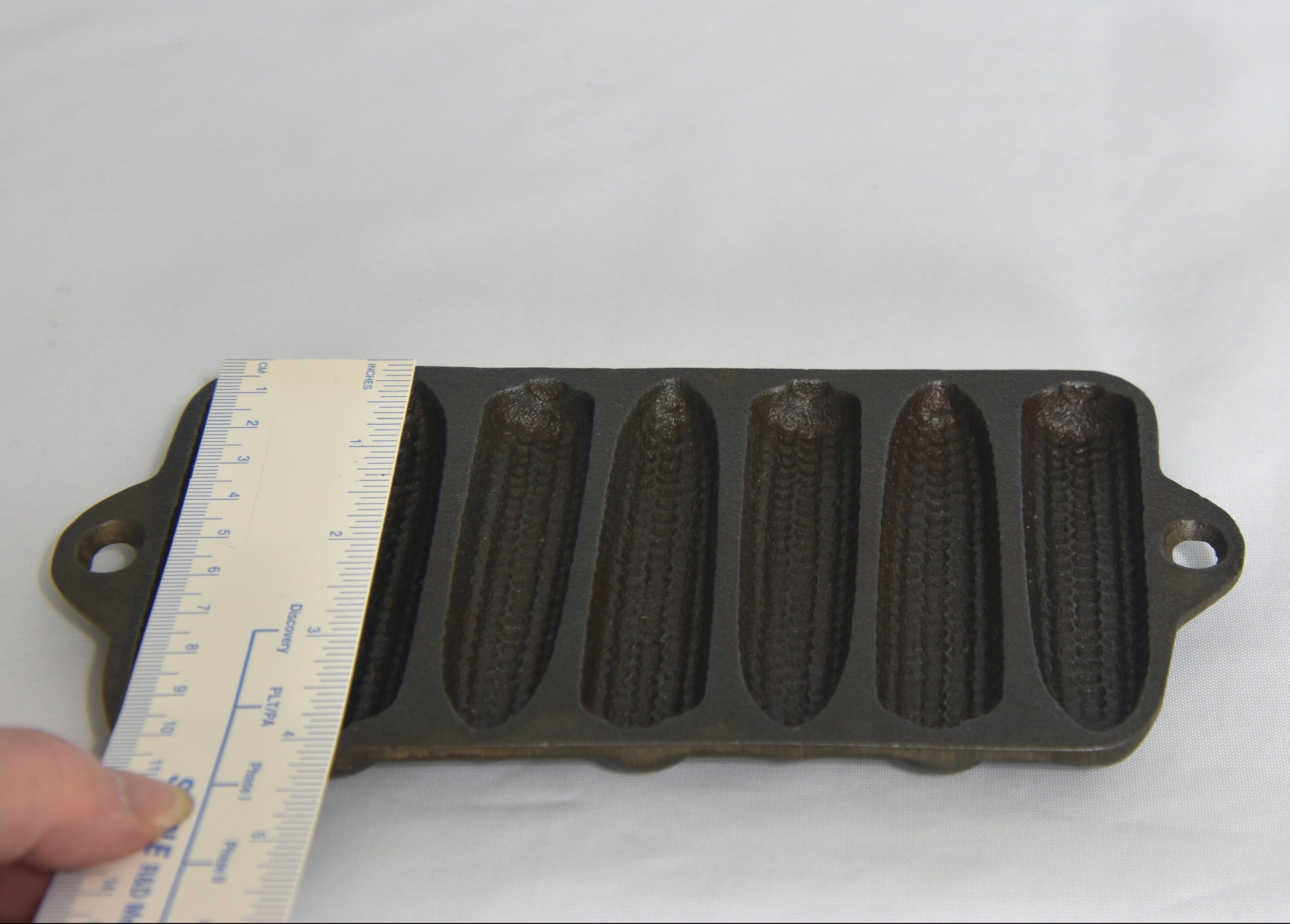 Small Vintage Cast Iron Corn Bread Pan. Corn Bread Mold. Cast Iron ...