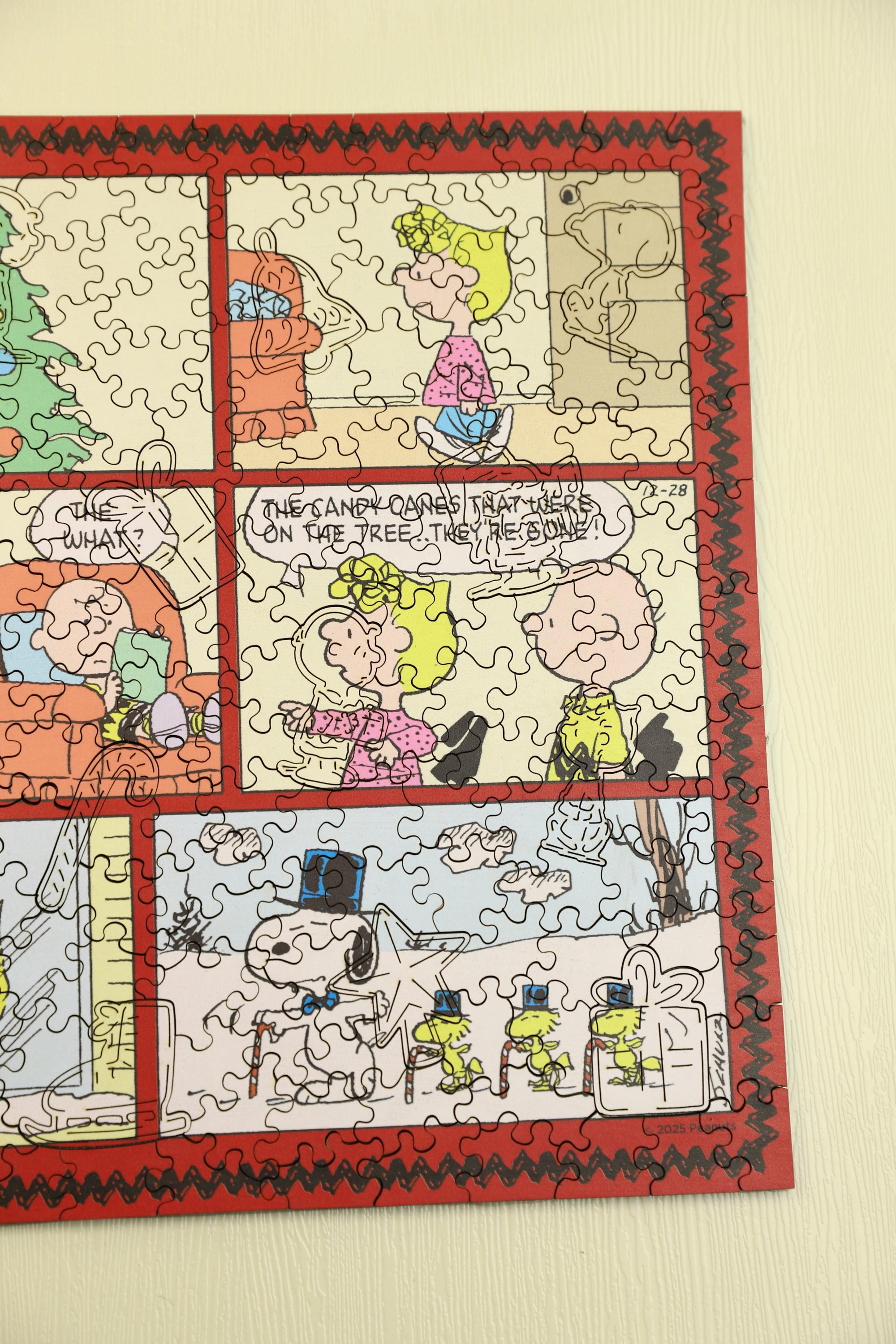 Snoopy Peanuts Series Wooden Puzzle 300pcs, Comic Strip Art, Holiday ...