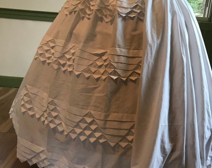 CUSTOM Daggered Tuck Petticoat. - Etsy