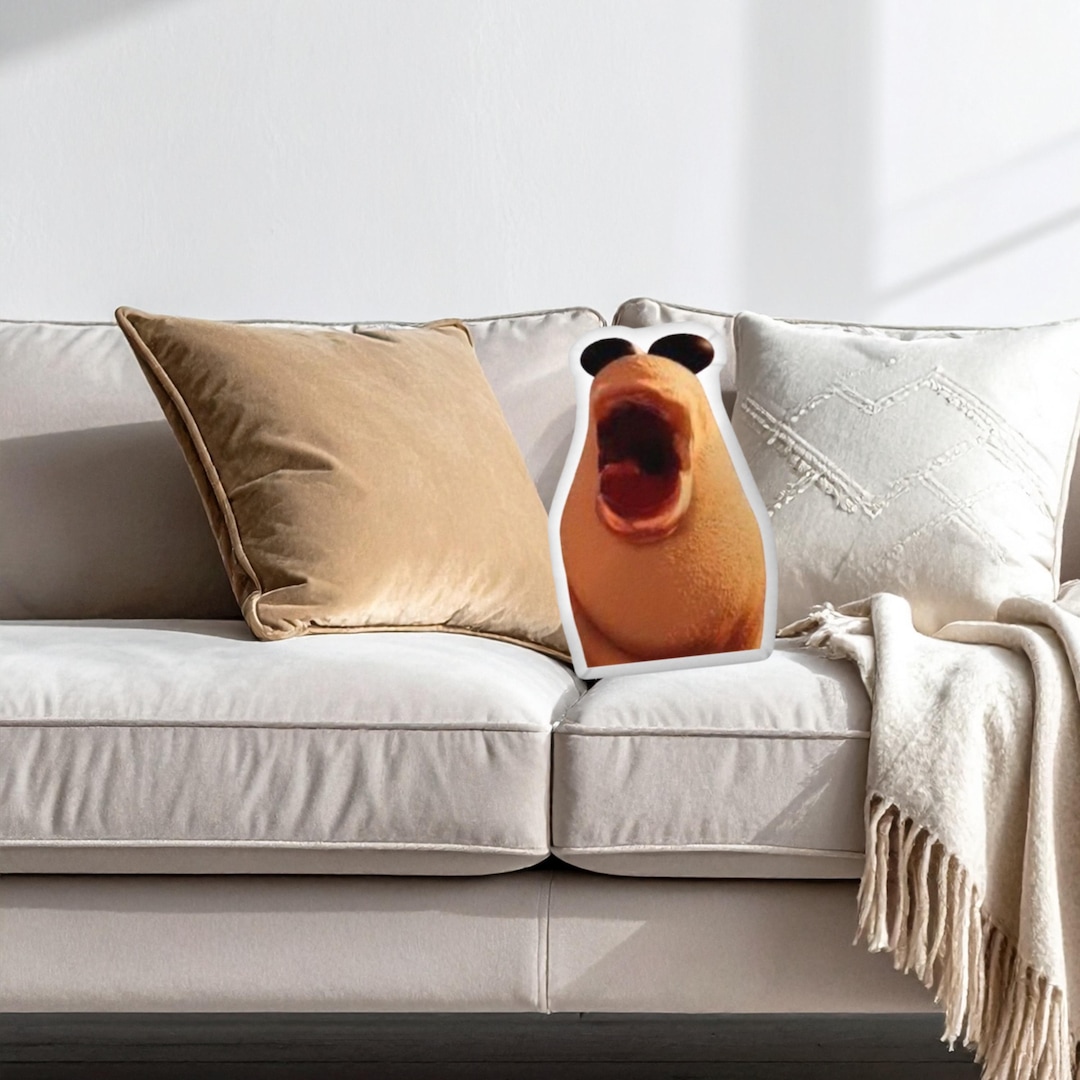 Funny Marcus Worm Screaming Cursed Meme Literally Me Robert Custom ...