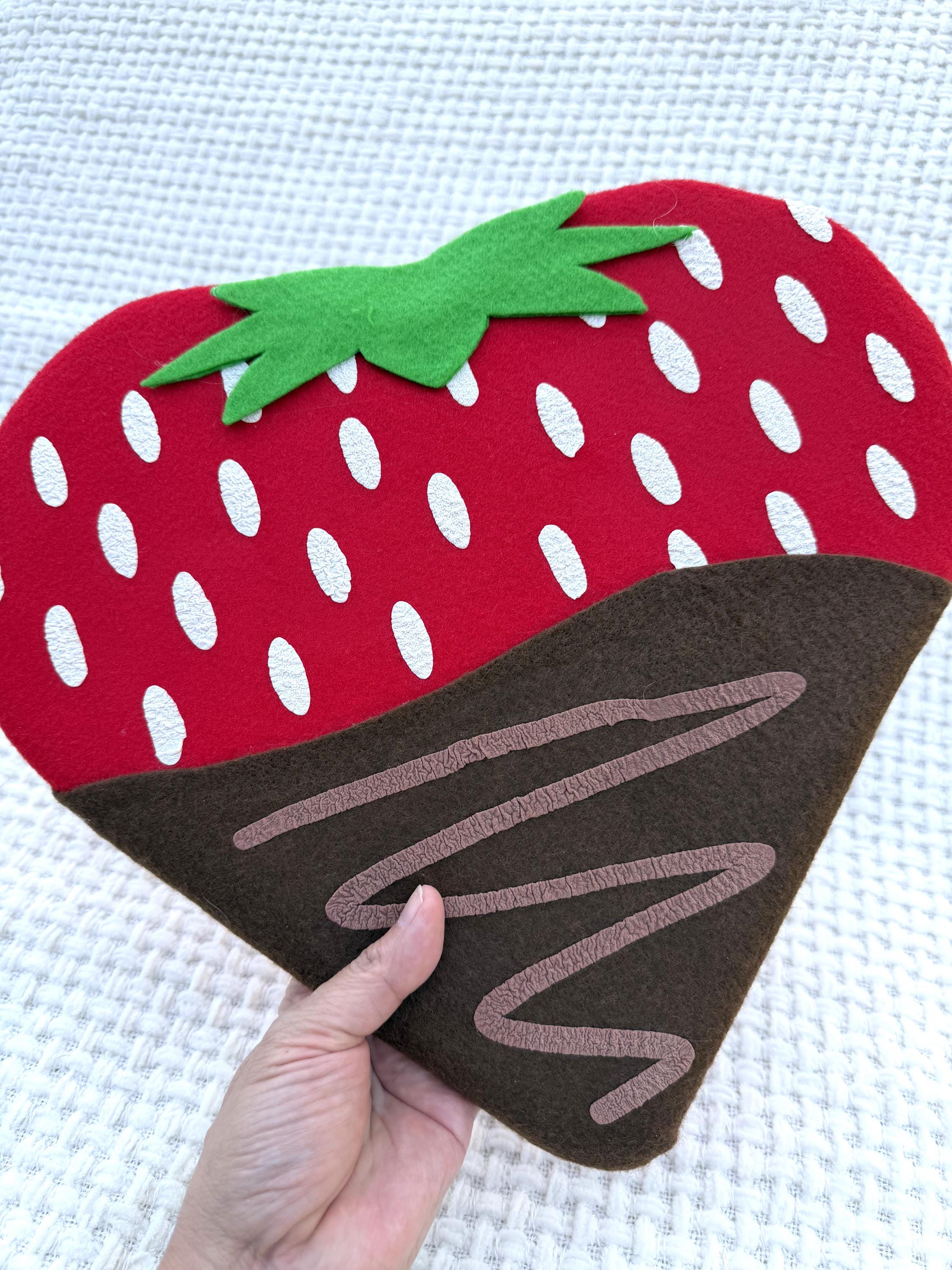 Valentine Day/ Felt Wreath Attachment/ My Strawberry Heart - Etsy