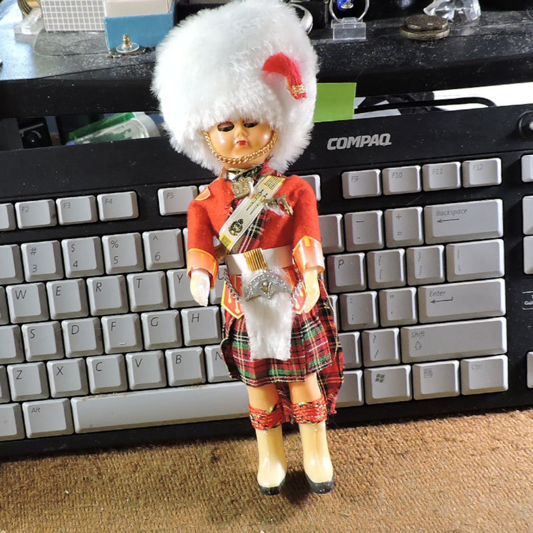 Vintage Scottish Soldier Doll in Kilt Uniform and Busby - Etsy