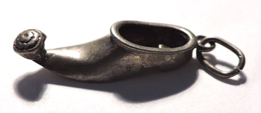 Vintage Silver aladdin SHOE Charm...3d Arabian Aladdin Curly Toe Shoe ...