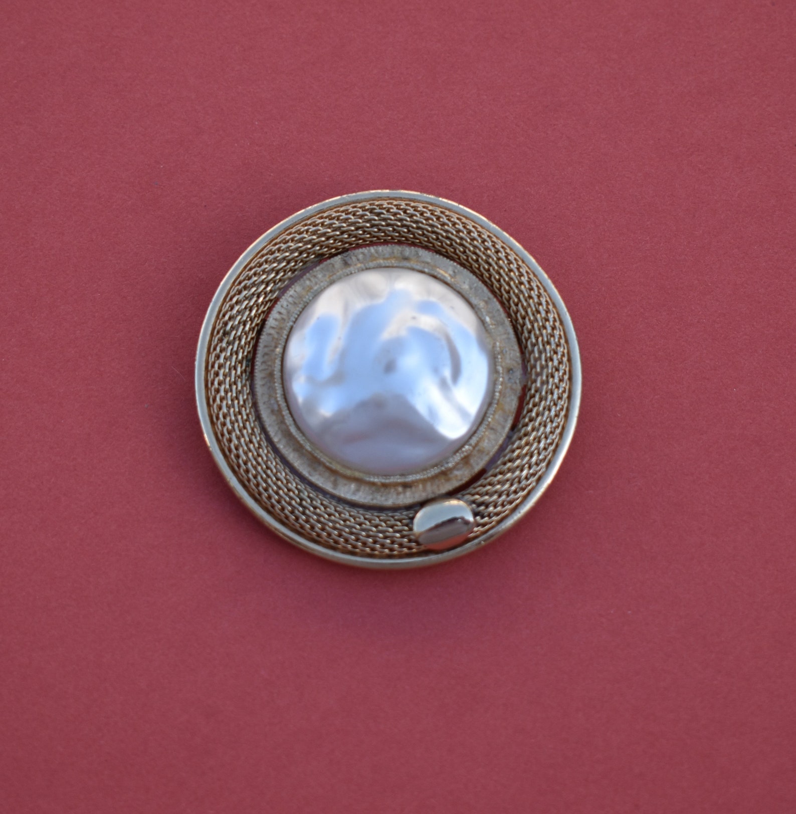Vintage CAPRI Large Circle Brooch With Pearl Classic Gold Statement ...