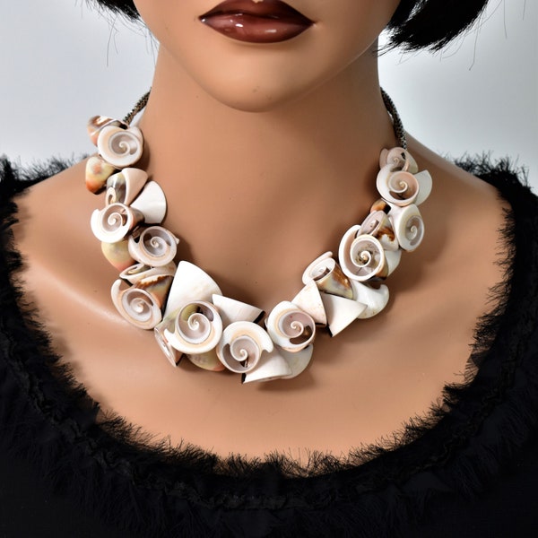 Handmade Shell Pearl Necklace - Etsy