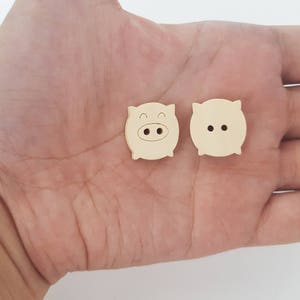 Pig Buttons, Wooden Pig Buttons, Wood Pig Buttons, Smiling Pig Buttons ...