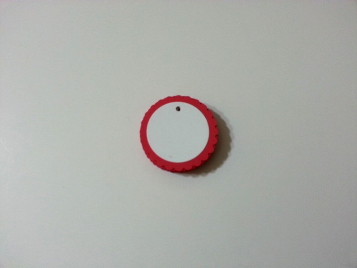Scallop Circle Tag Pick Your Color, Colored Tags, Fancy Scallop Tags ...