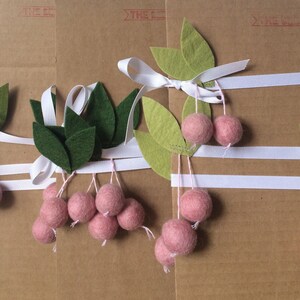 Cherry Felt Ball Garland peachy Pink - Etsy