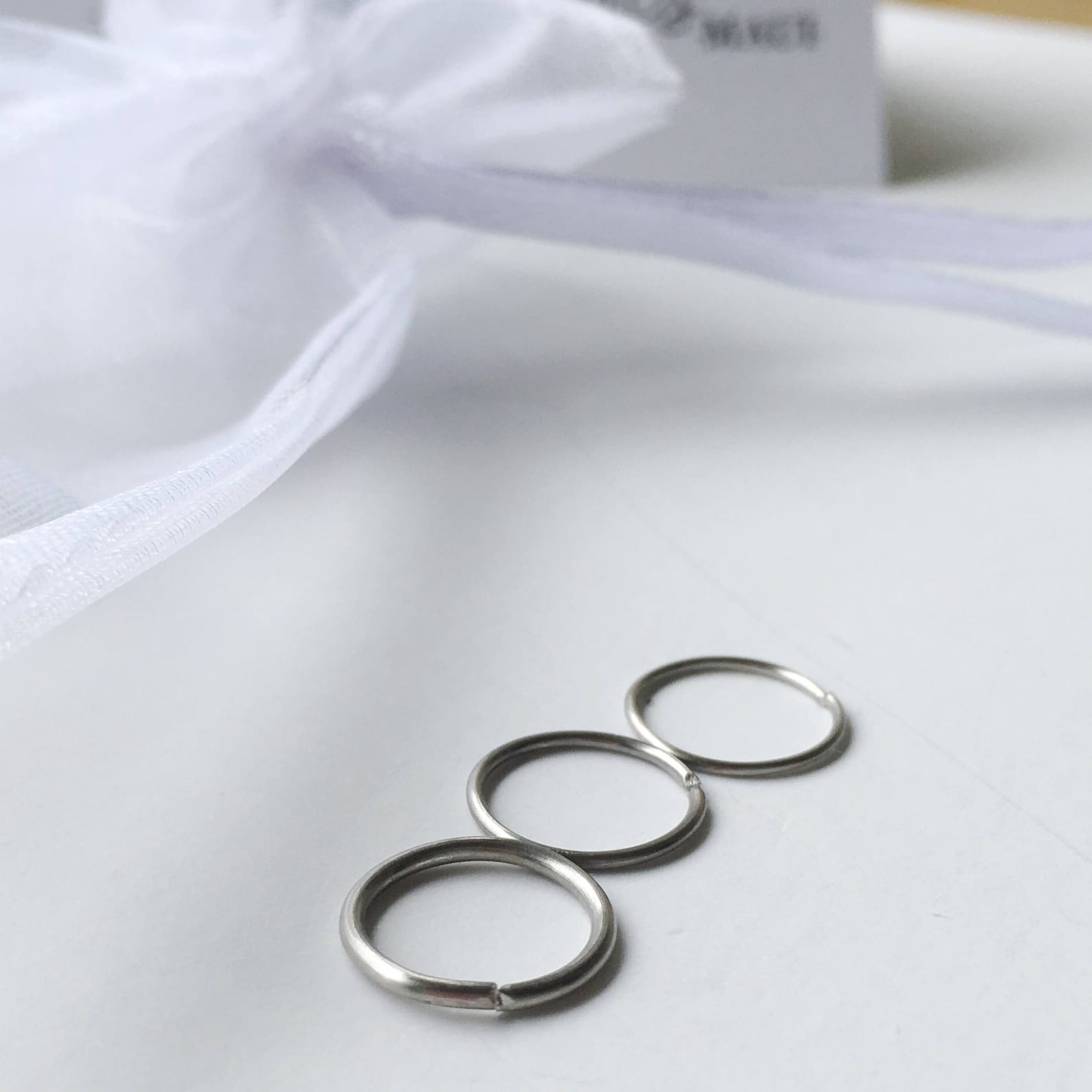 18g 20g Single Platinum Hoop - Platinum Jewelry for Piercings ...