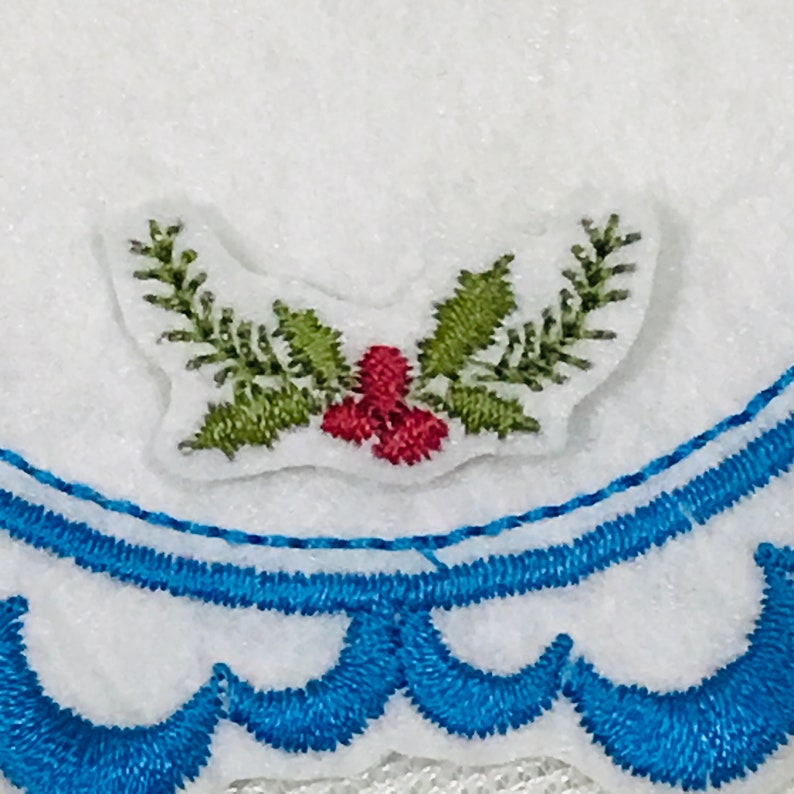 Mini Holly Berry Embroidery Design, Small Holly Berry Machine ...