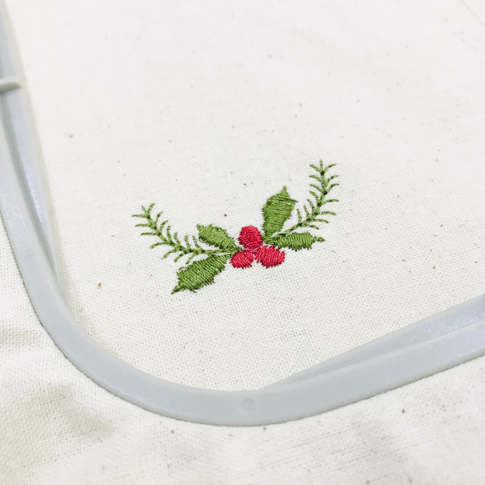 Mini Holly Berry Embroidery Design Small Holly Berry Machine - Etsy