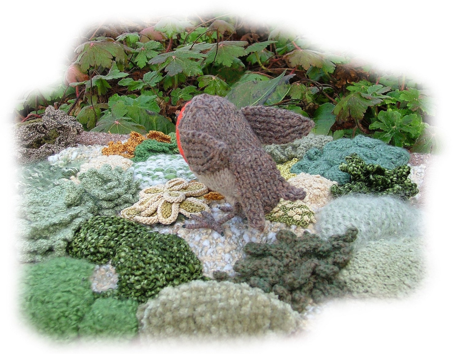 CHRISTMAS ROBIN REDBREAST Toy Knitting Pattern by Georgina Manvell ...