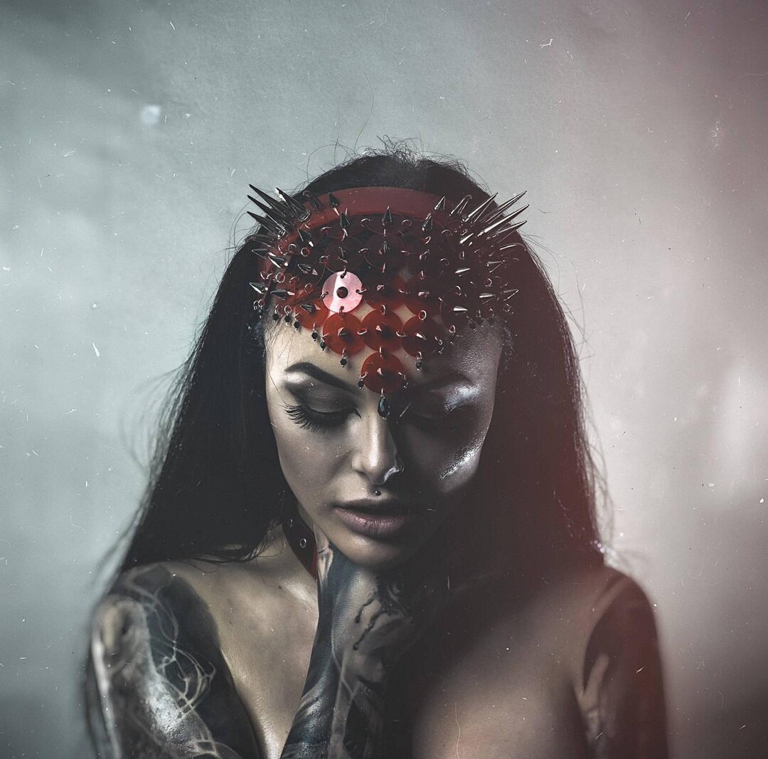 THORN - Red Spike Armour Headdress - Etsy
