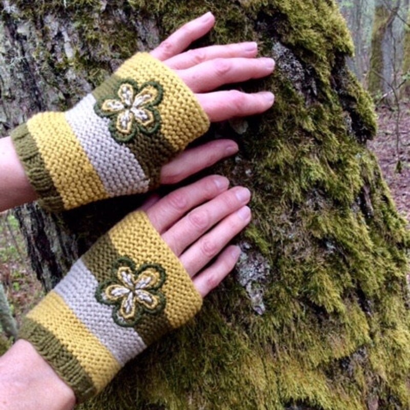 Embroidered Mittens - Etsy