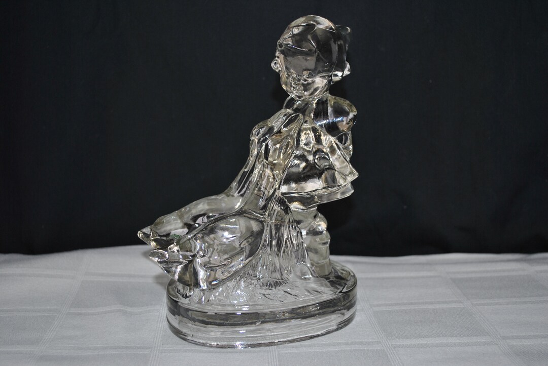L. E. Smith Clear Glass Girl With Geese or Ducks Hummel Figurine Knick ...