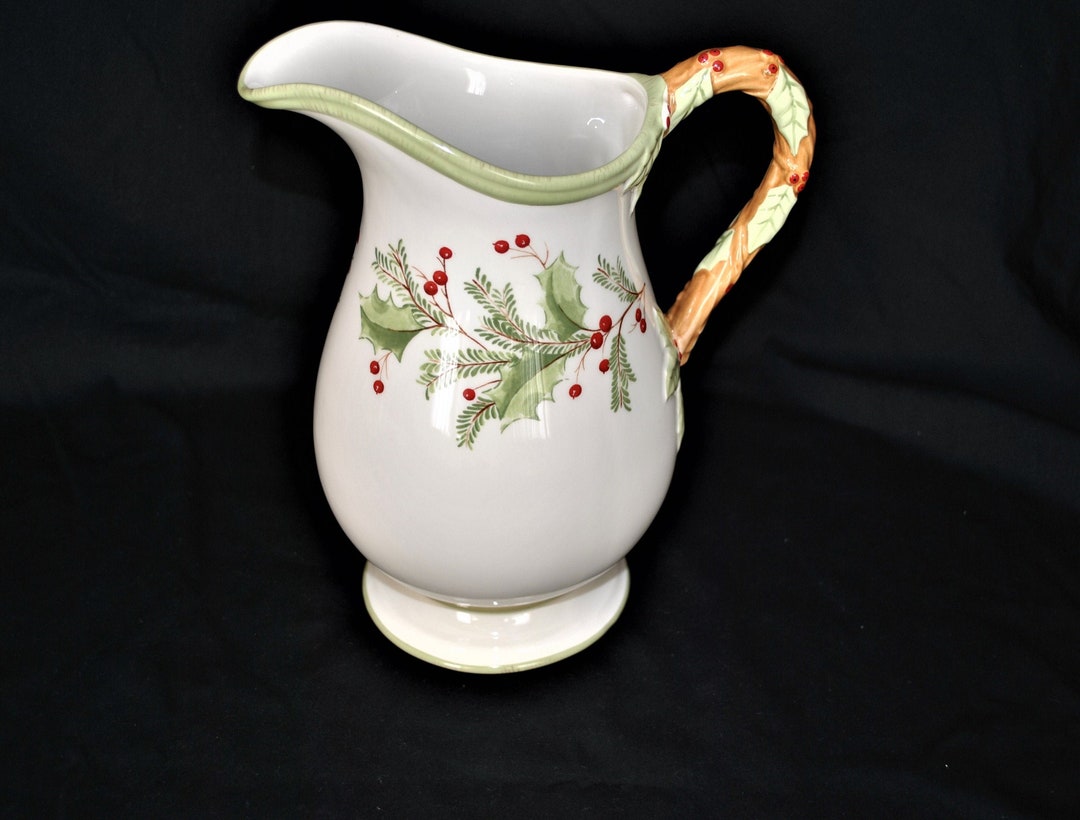 Lenox Cream Colored 64 Oz Pitcher Holiday Gatherings Holiday Berry ...