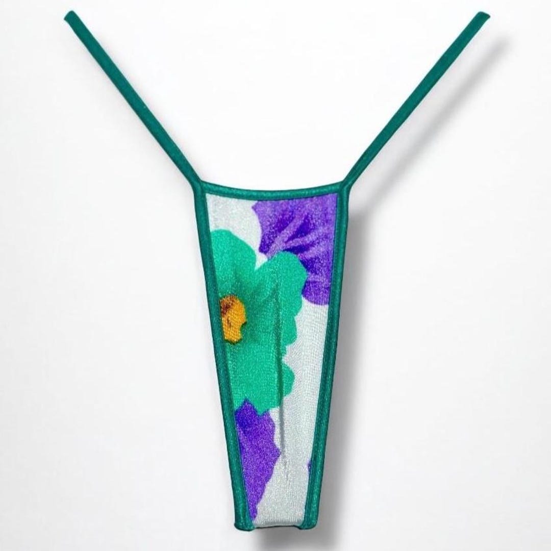 Bas de bikini string String de l'an 2000 - Floral maigre des années ...