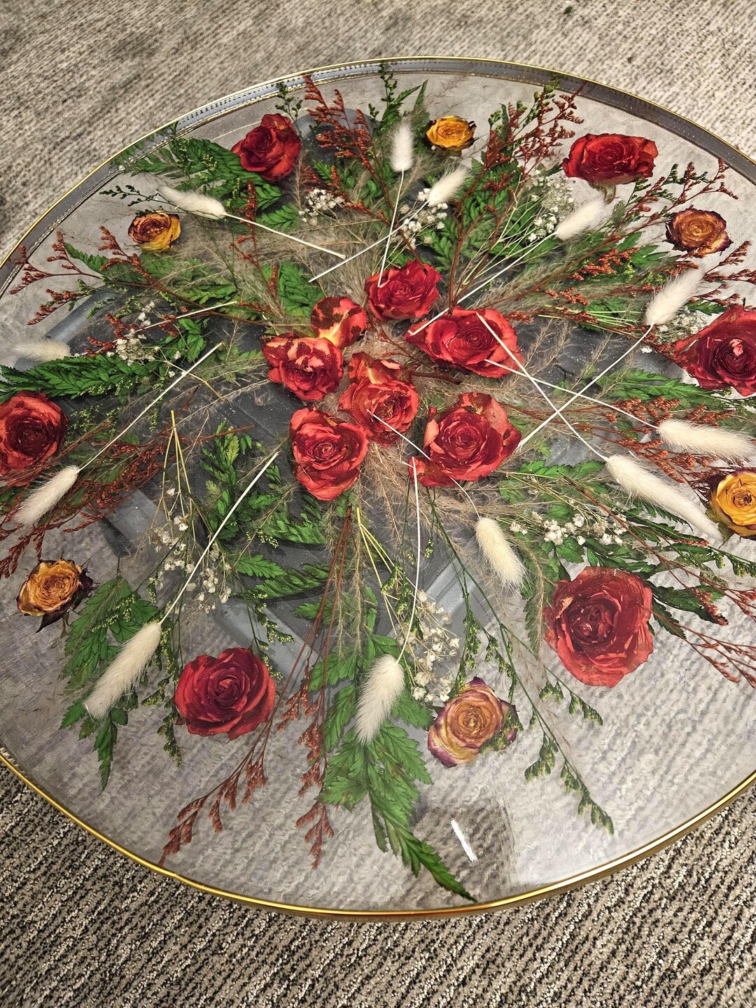 RED ROSE RESIN Table Featuring With Red Roses for a Decorative and ...