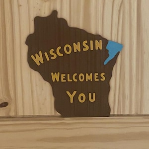 Wisconsin Welcomes You Sign - Etsy