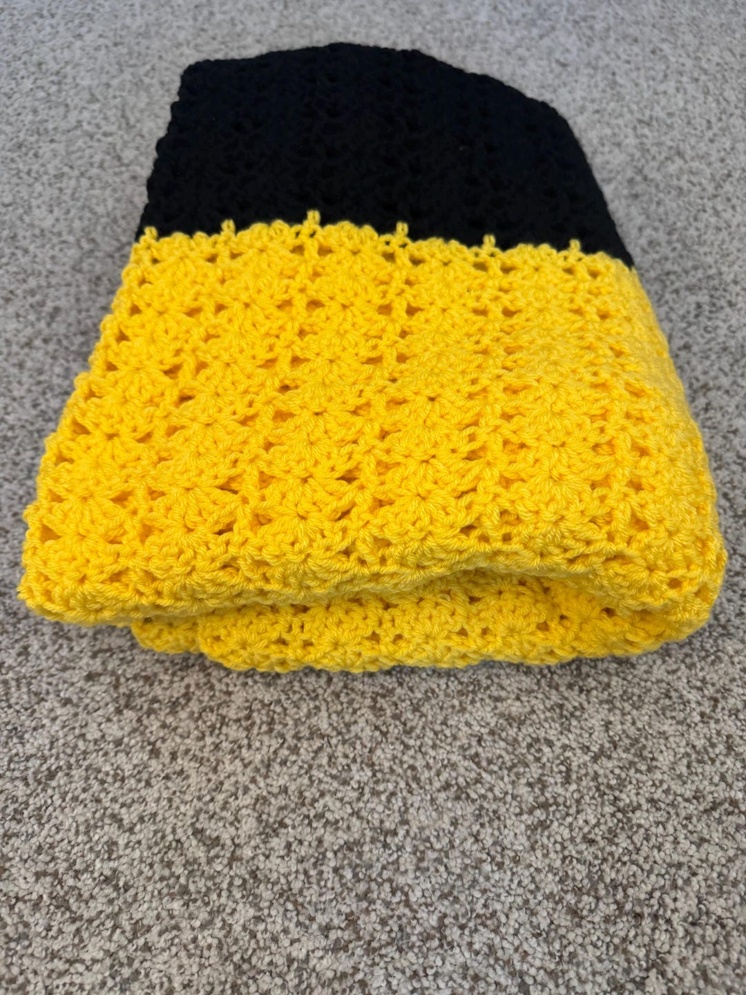 The Hawkeye - Black and Gold Crochet Throw - Etsy