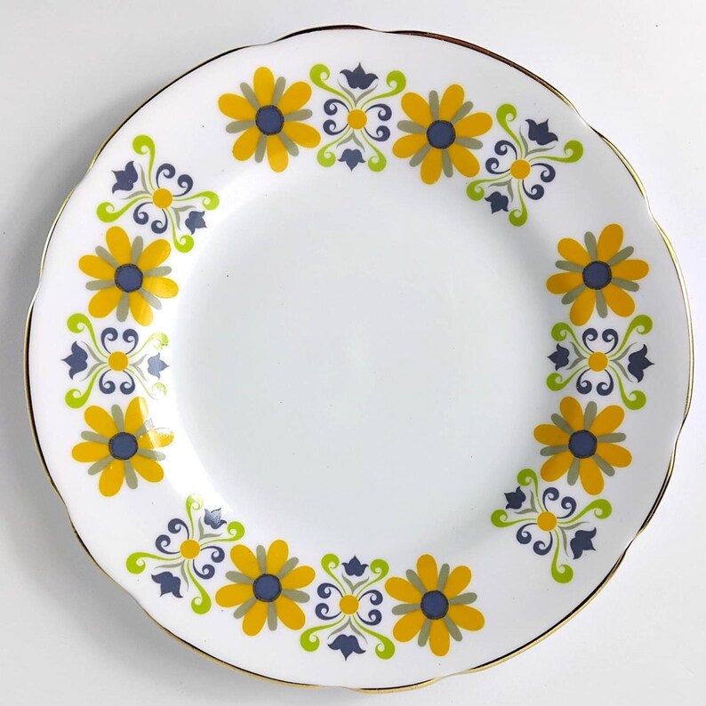 English Hudson Middleton Royal Sutherland Bone China: Vintage 1970s ...